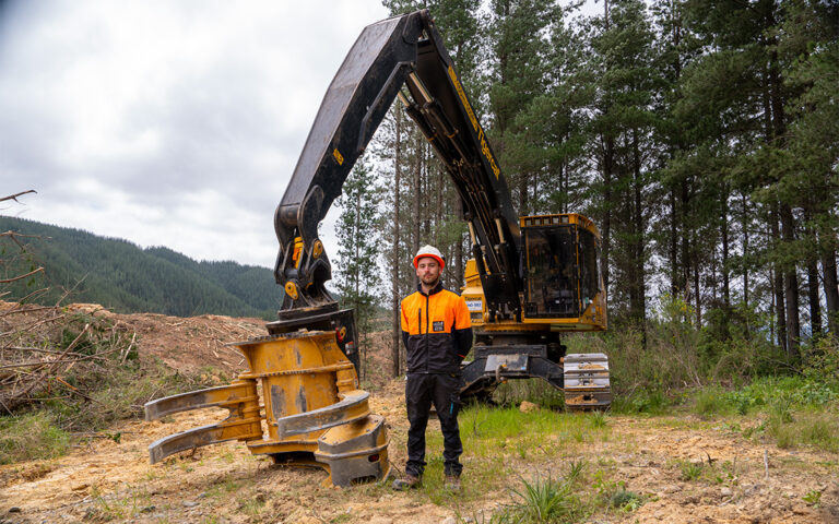 LS857 Shovel Logger | Steep Slope Forestry | Tigercat