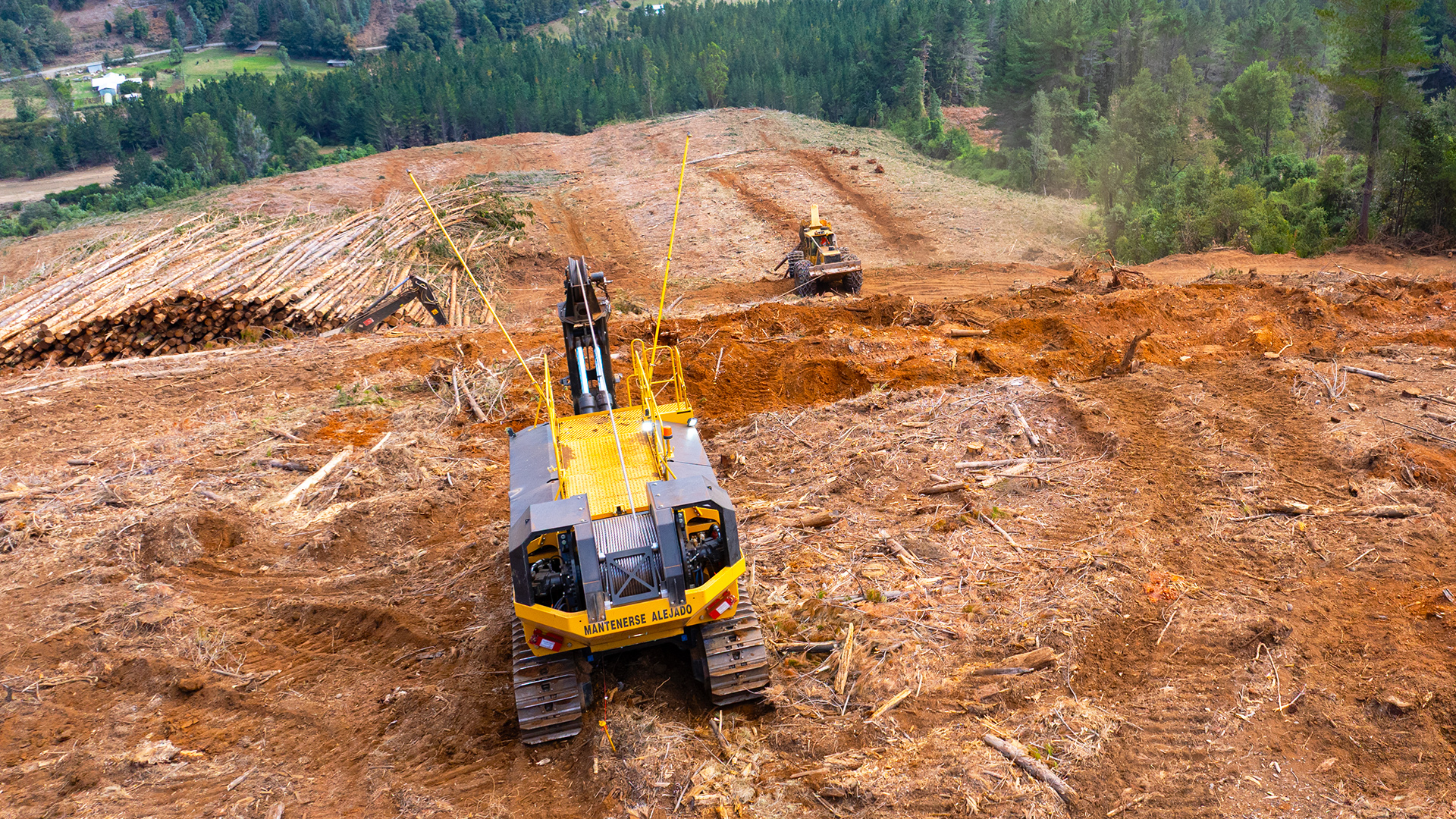 120 Winch Assist in Chile | Cable Logging Videos | Tigercat TV